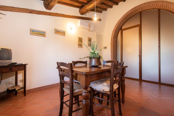 Il Rastello 2-Zimmer-Wohnung in Bauernhaus mit Pool in der Suvereto Toskana